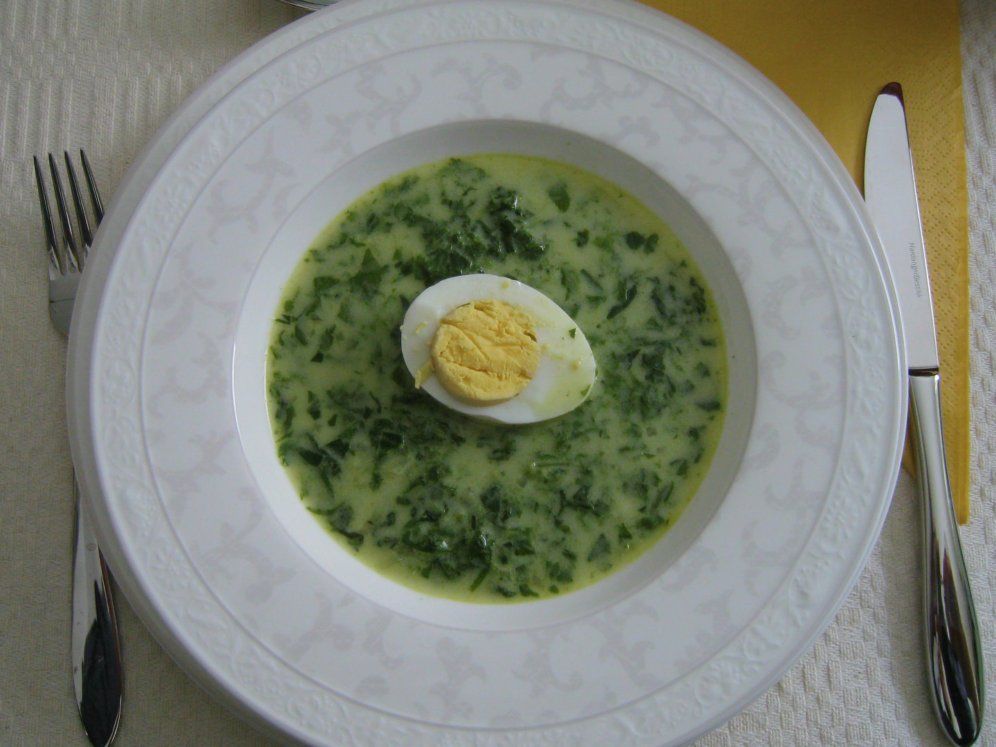 Spenatsoppa med ägg